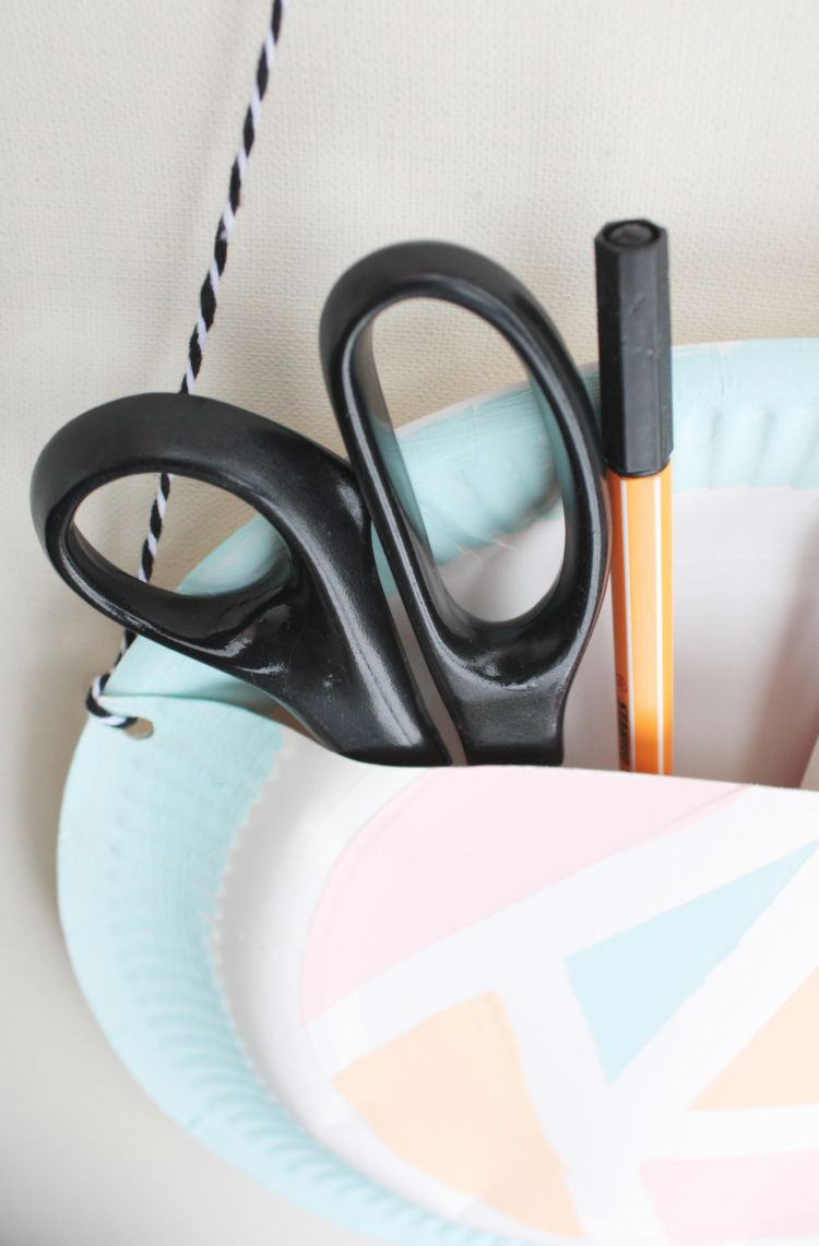DIY Mini-Utensilo aus Papptellern - Rosy & Grey
